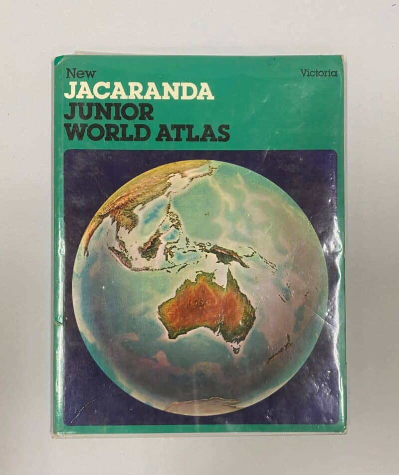 New Jacaranda Junior World Atlas 1982 Victoria | Fusspots at Inglewood