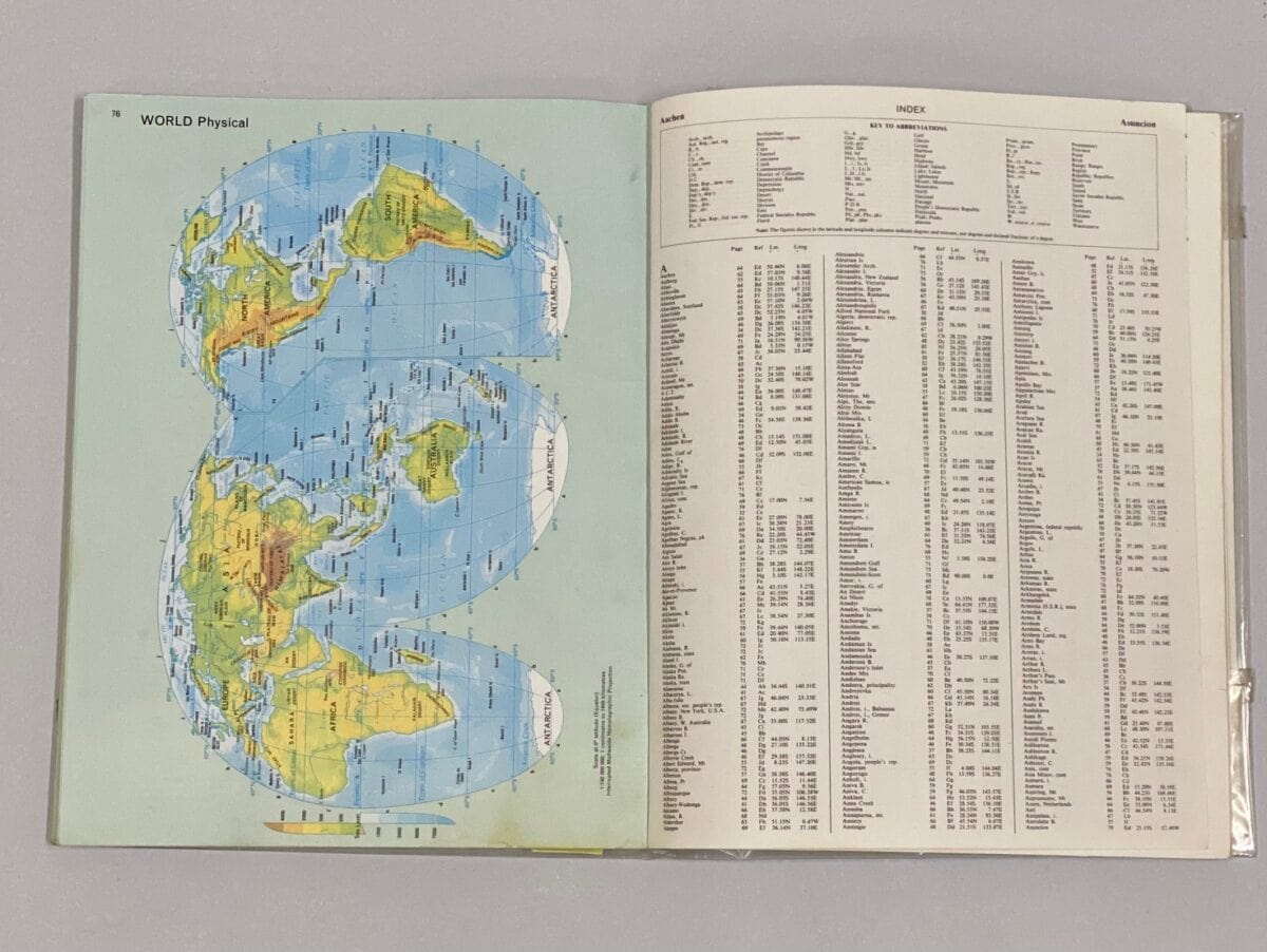 New Jacaranda Junior World Atlas 1982 Victoria | Fusspots at Inglewood